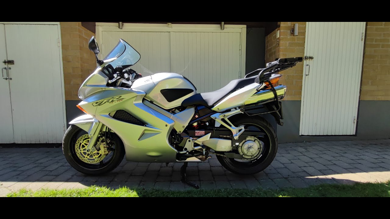 Honda VFR800i Is it the best bike in the world? - YouTube