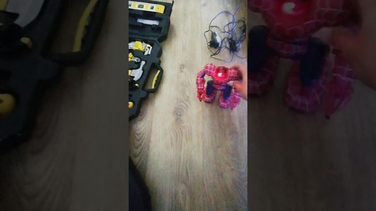 Spider man robosapien mini. - YouTube