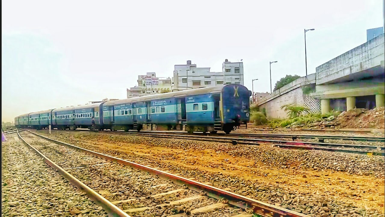 Train moving without engine Engine backside Shunting duty - YouTube