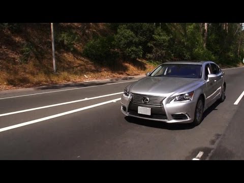 Car Tech - 2015 Lexus LS 460 L