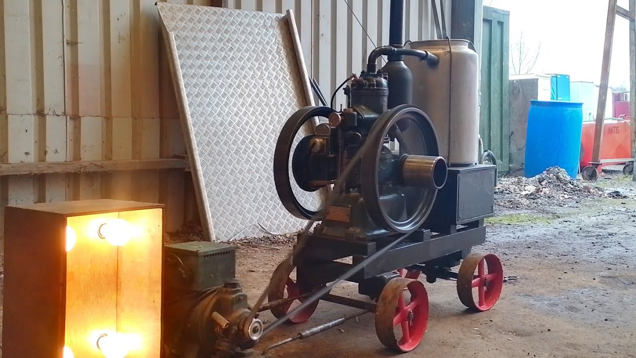first loaded run of 1932 Petter M 1½hp 2 stroke stationary engine - YouTube