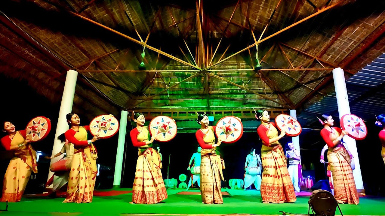BIHU: Most Popular FOLK Dance of Assam | Assamese Cultural Evening ...