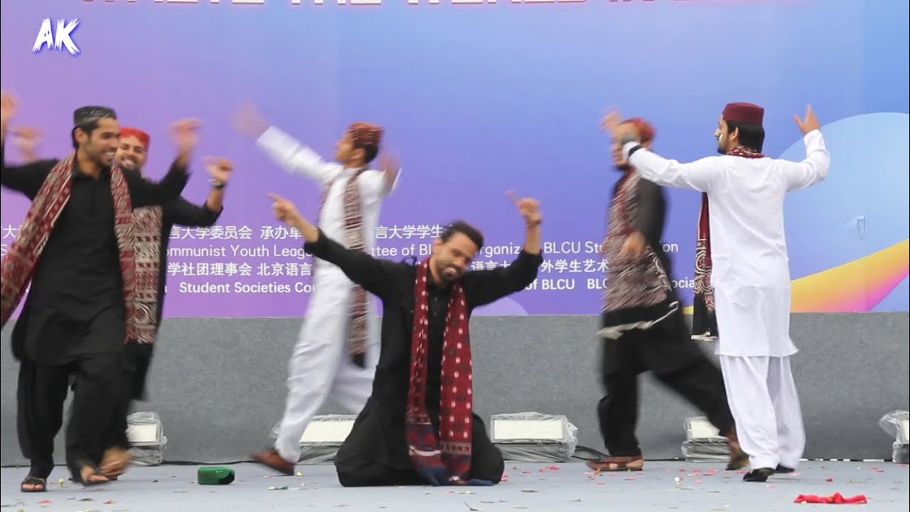 Sindhi cultural dance (2018) in Beijing - YouTube