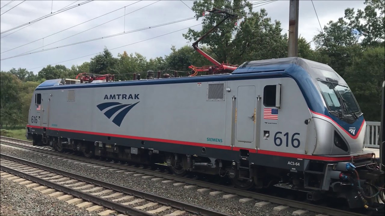 Amtrak and MARC at BWI Airport - YouTube