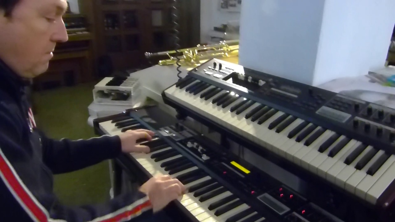 Michael Falkenstein plays a John Hammond Song on the SK-1 88 - YouTube