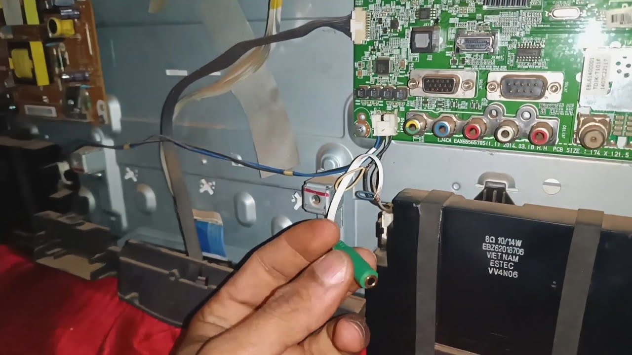 Como colocar entrada P2 na sua TV - YouTube