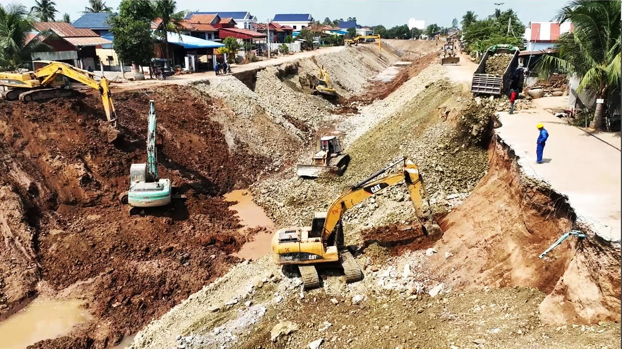 Great Project Amazing 5Ton Truck Dumping Stone For Canal Concrete Slop ...