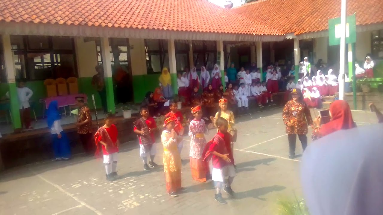 Tarian anak medan di 03 - YouTube