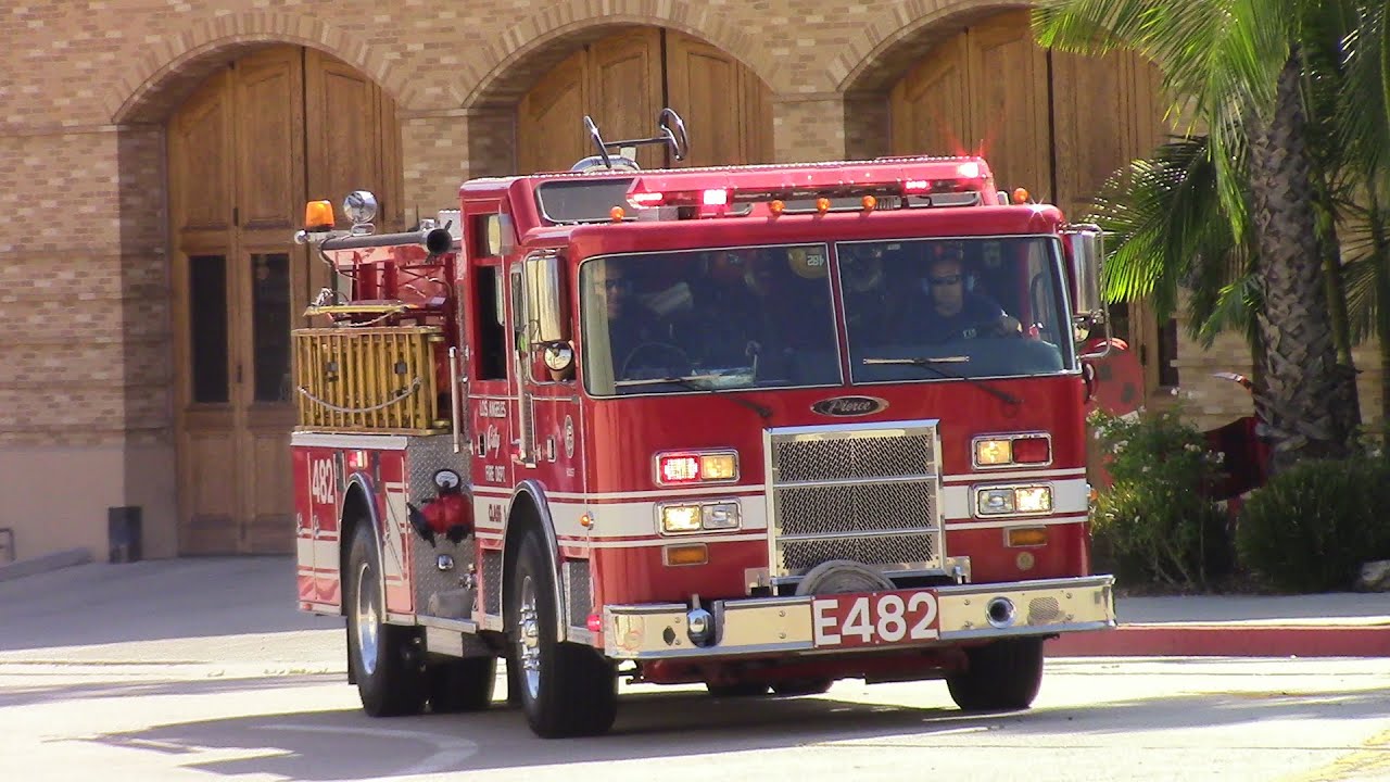 (Lots of Air Horn) LAFD Engine 482 - YouTube