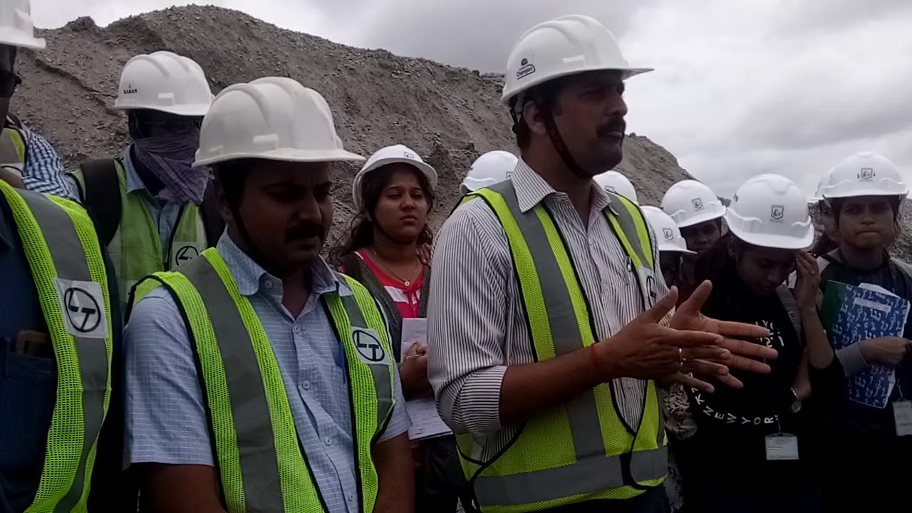 Quality Manager explains to civil engineering students about the QA/QC ...