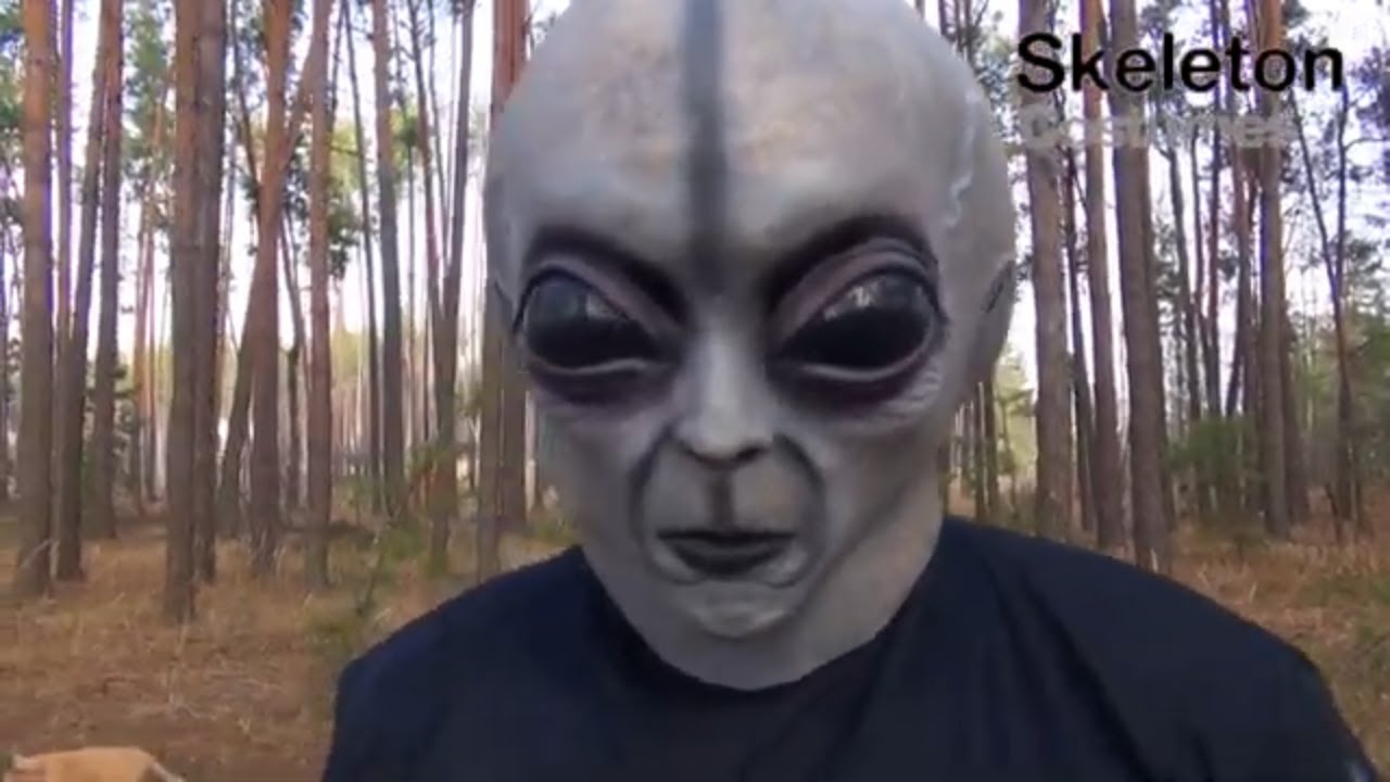 Aliens Costumes & Aliens Props - YouTube
