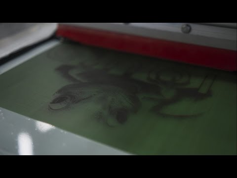 UV Reactive Ink Print Technique by LIQUID - YouTube