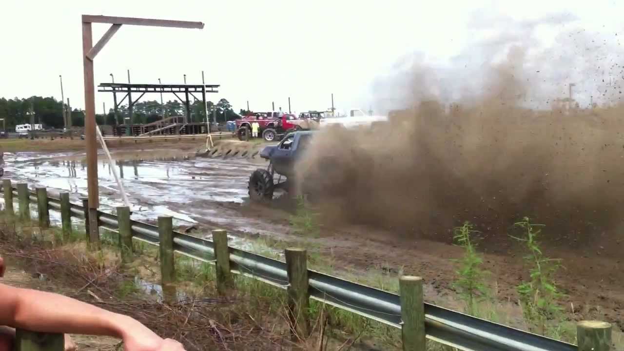 Mud-a-palooza at Redneck Yacht Club Sep 4th 2011 Mud Racing - YouTube