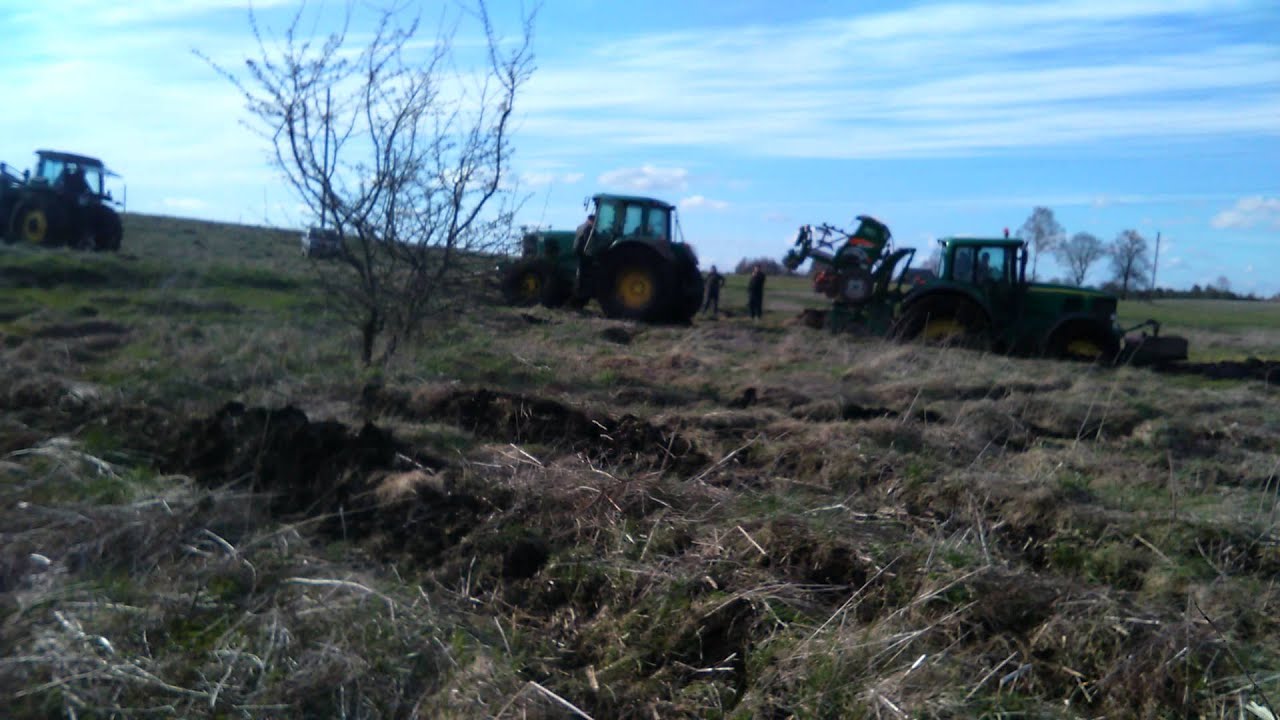 Tractor stuck in mud rescue mission john deere 2 - YouTube