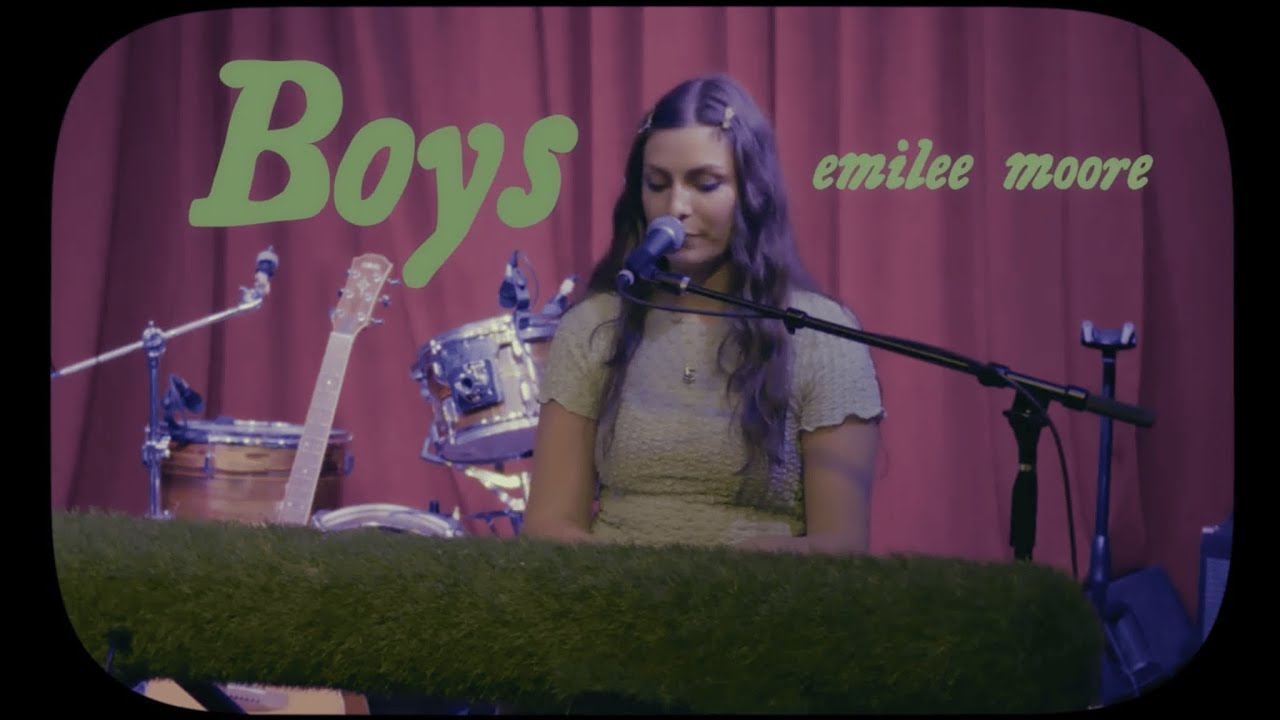 Emilee Moore - Boys (Live) - YouTube
