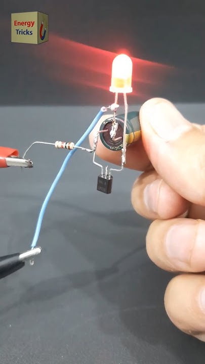 How to Build a Single-LED Flasher with Basic Components #shorts - YouTube