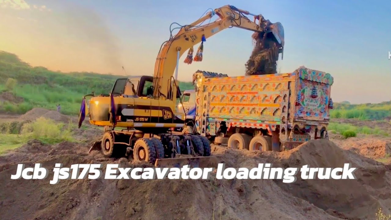 JCB js175 Excavator loading biggest trucks - YouTube