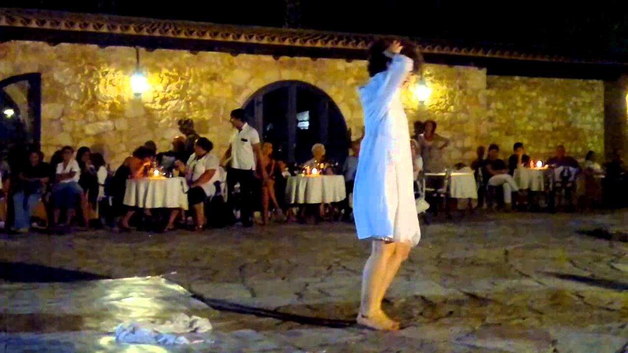 Salientes - Pizzica Tarantata @ Hotel Resort Tenuta Moreno - YouTube