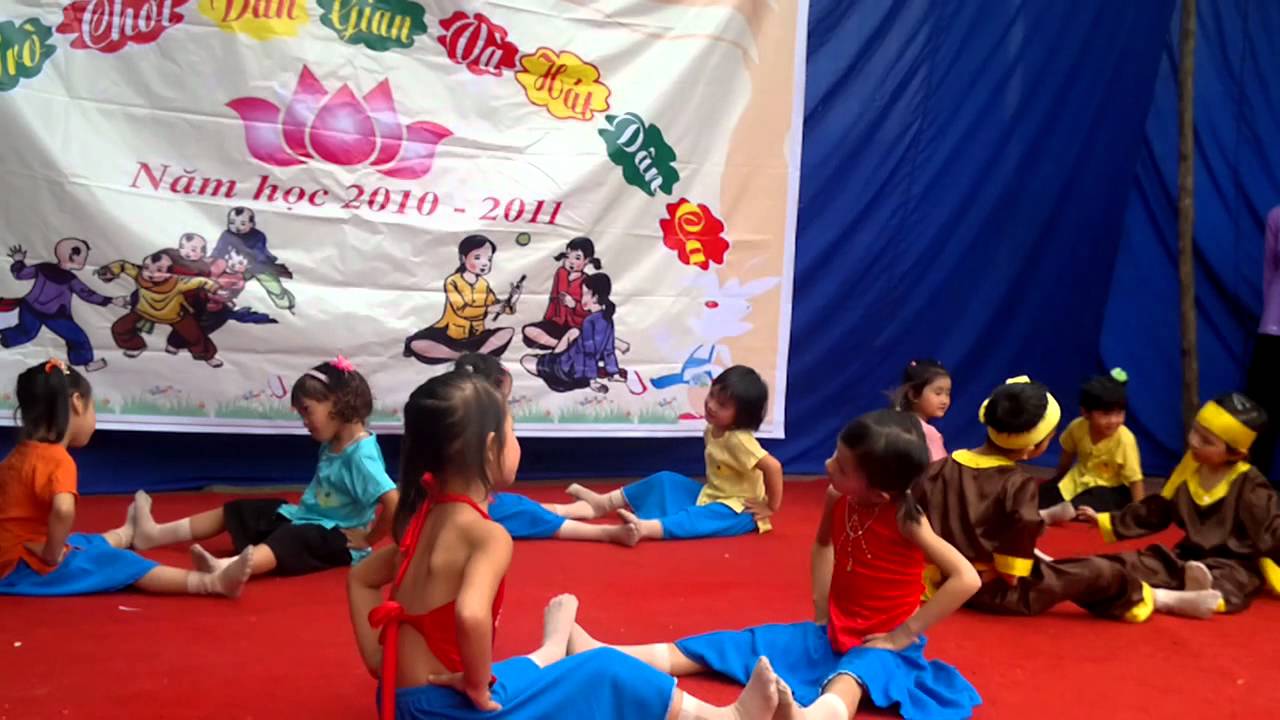 keo cua lua xe truong MN Huong Vi.mp4 - YouTube