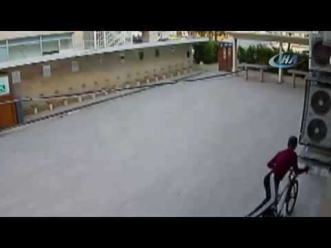 İmamın bisikletini çaldı