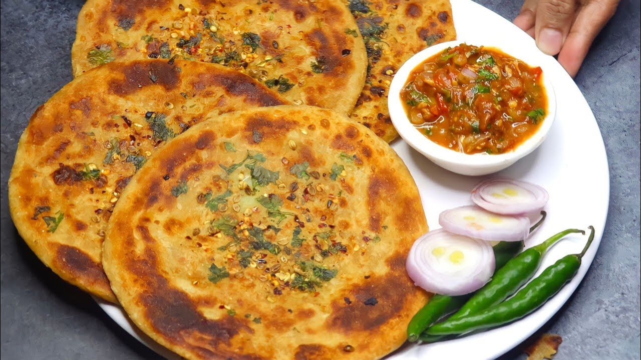 Aloo Lachha Paratha Bhune Tamatar Ki Chutney - Brunch Recipe | आलू ...