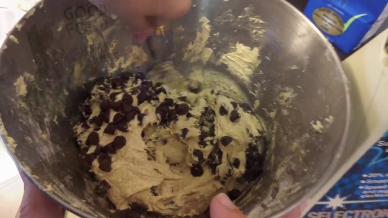 Baking Sprouted Whole Grain Wheat Chocolate Chip Cookies with Super ...