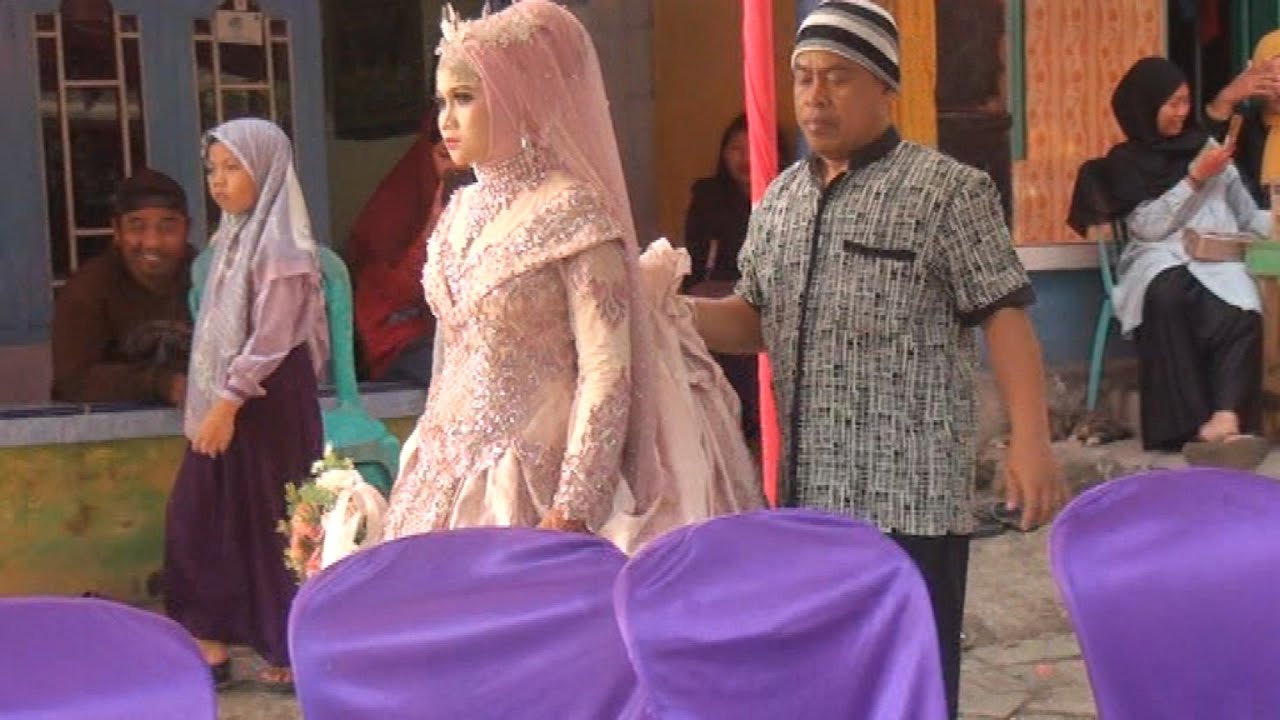 Pengantin Ketika Pertama X Duduk Di Pelaminan - YouTube