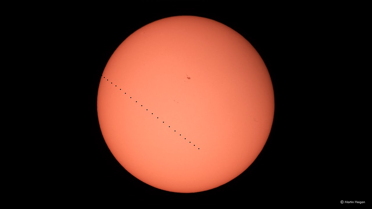 Mercury transit across the Sun - HD time-lapse - YouTube