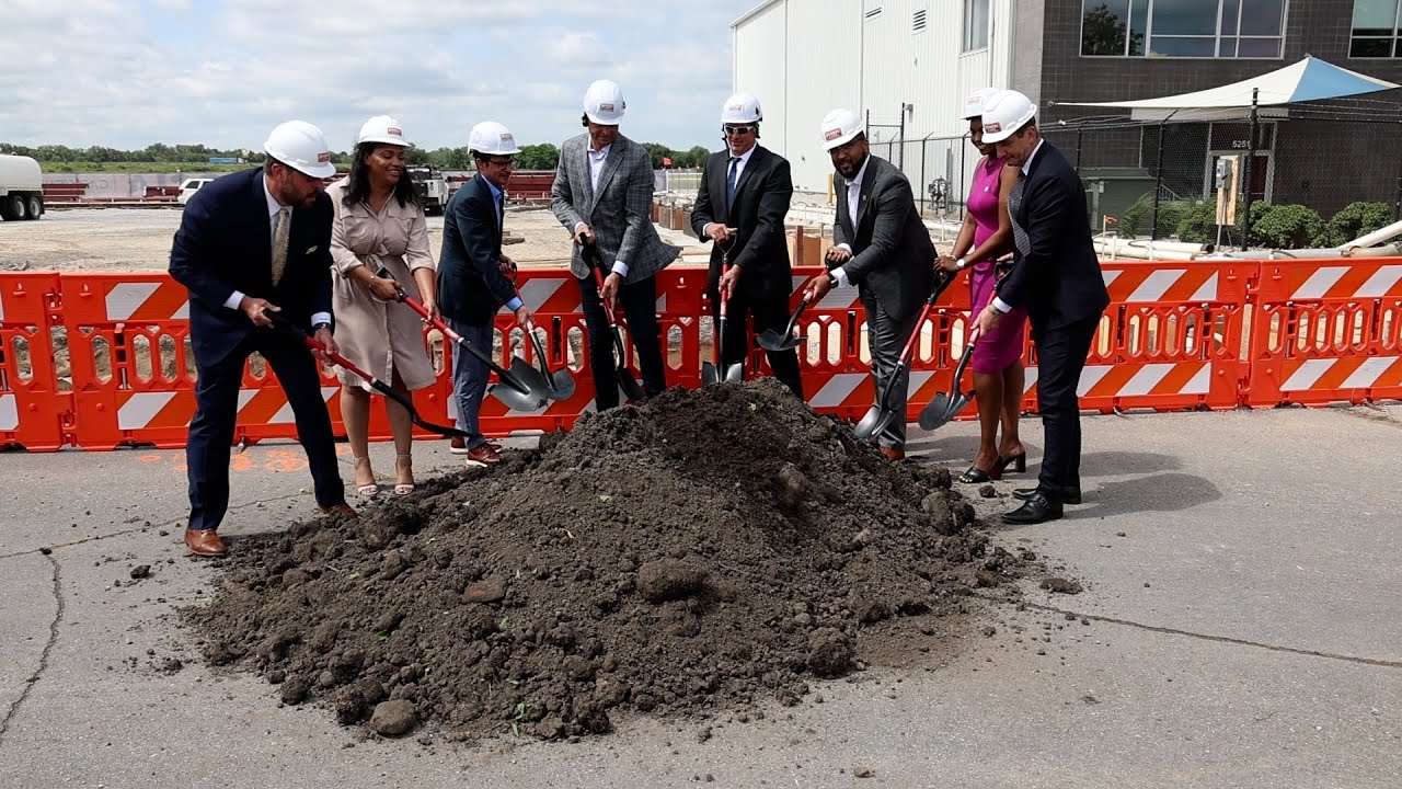Gary/Chicago International Airport breaks ground on new hangar - YouTube