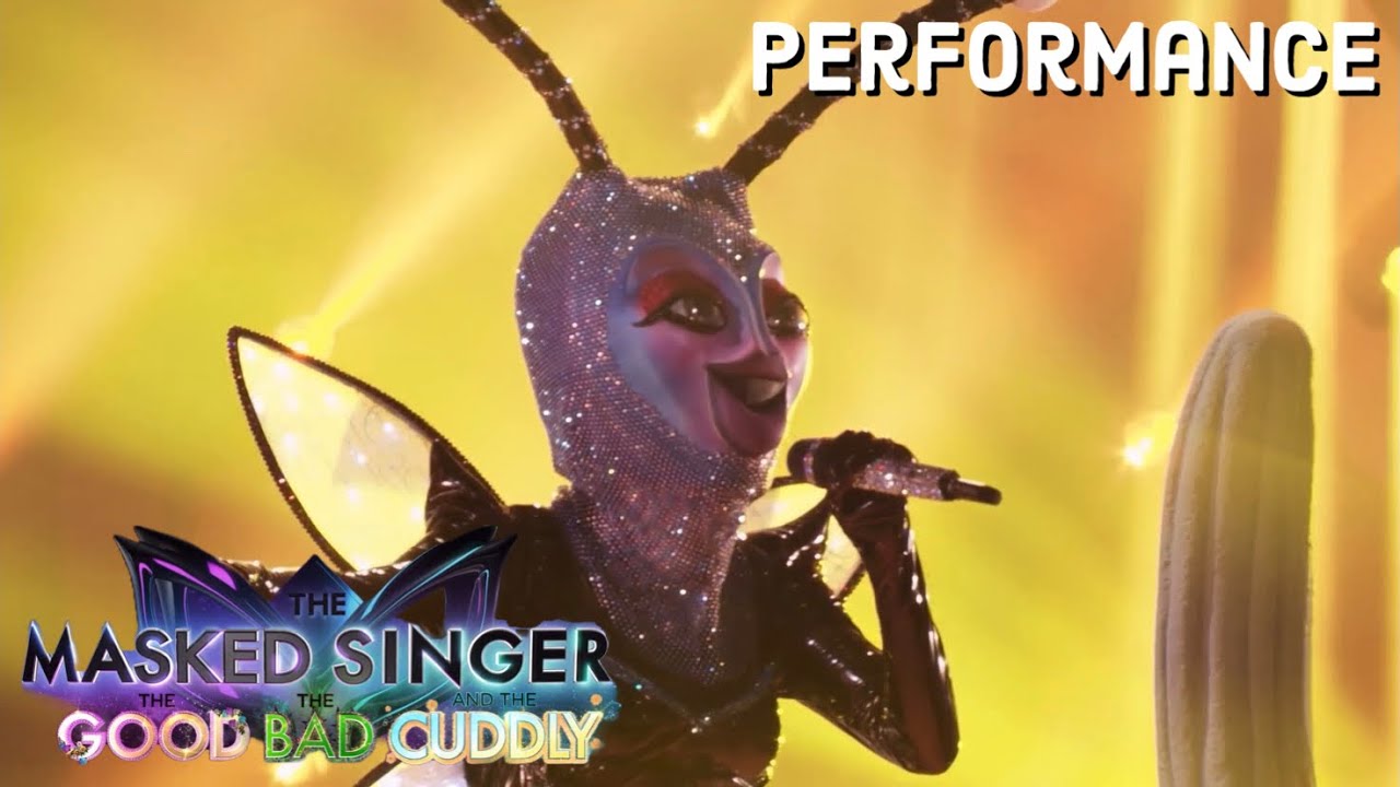 Firefly sings “God Is A Woman” by Ariana Grande | THE MASKED SINGER ...