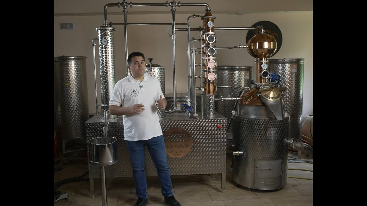 Commercial and traditional distillation still 150 L side column ...