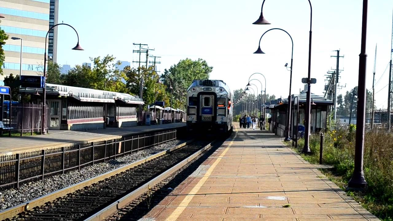 AMT Rail: GP40FH-2 & RBRX F59PH 18531 at Vendome. - YouTube