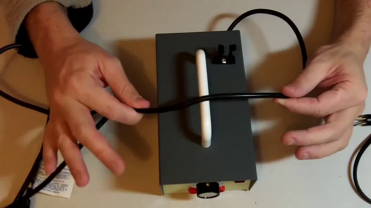 Peter Childs Pyrography Machine - YouTube