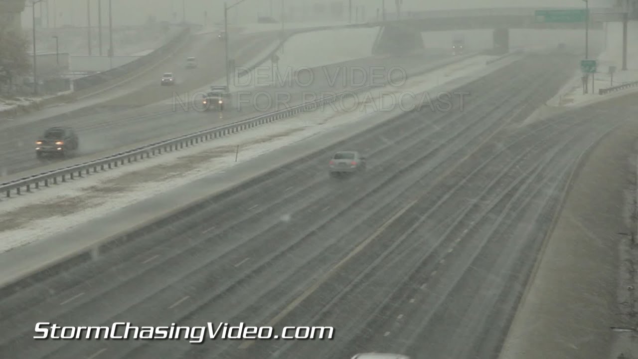 11/26/2014 Frederick, MD snow slows Thanksgiving travel along I 70 ...