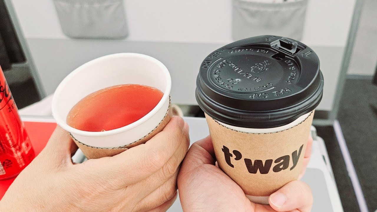 티웨이 비지니스 T'way Air Business class (Singapore) - YouTube
