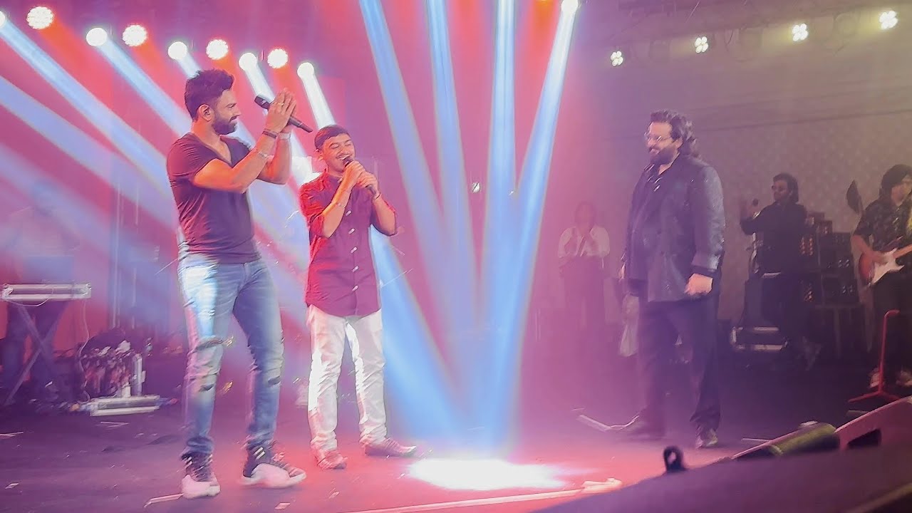 Beautiful gesture by Pritam Da & Sreerama Chandra | Subhanallah | YJHD ...