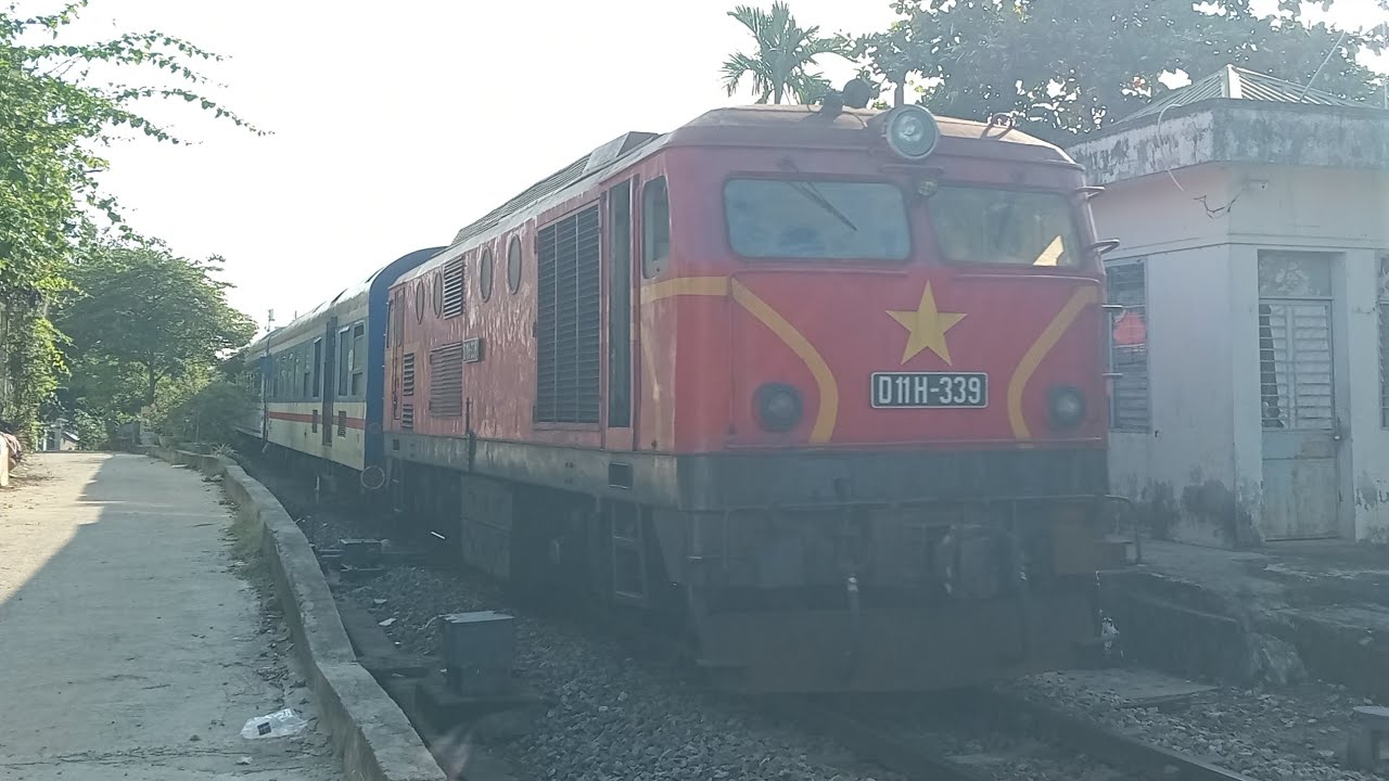 [3189] D11H - 339 Kéo Tàu HHĐ2 (7h57 - 10/11/2024) - YouTube