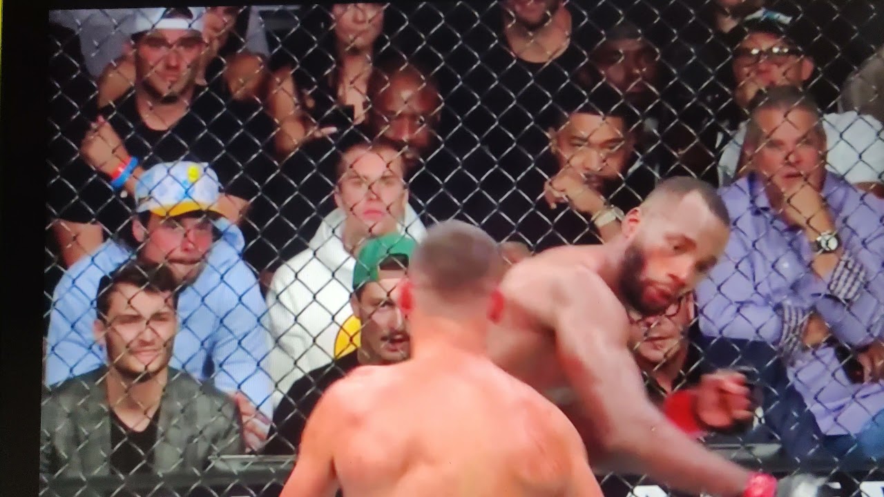 Nate Diaz rocks Leon Edwards in final minute. UFC 263 - YouTube