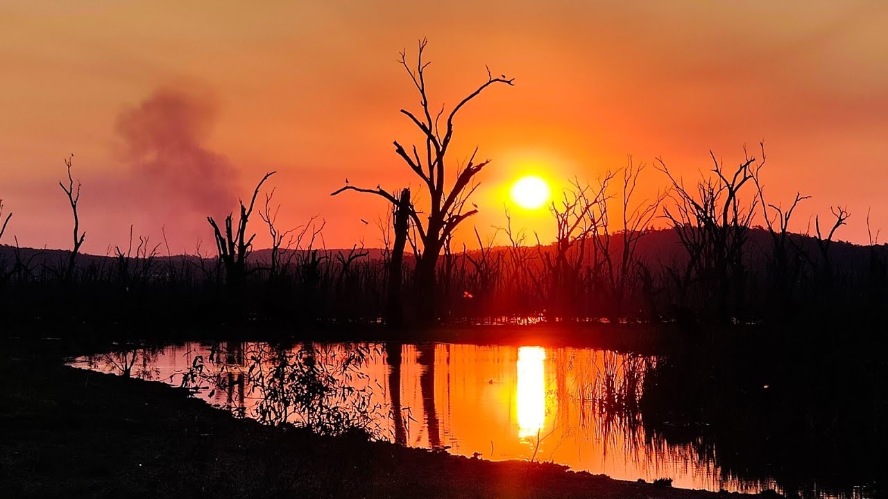 Winton Wetlands Sunset - YouTube