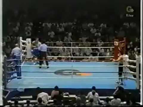 Şanssız Hakem Fena Nakavt Oluyor  Unlucky Referee Becomes Passable Knockout