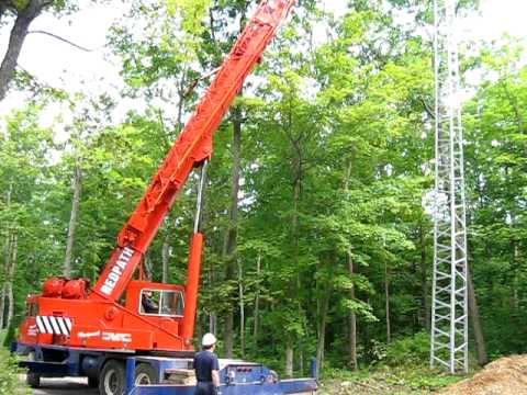 Trylon tower going up with crane - YouTube