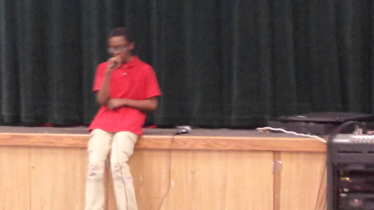 Eli's Epic bass drop - beatboxing - YouTube