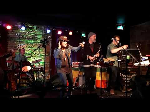 Jana Bent guesting with Masters of Love and Sound