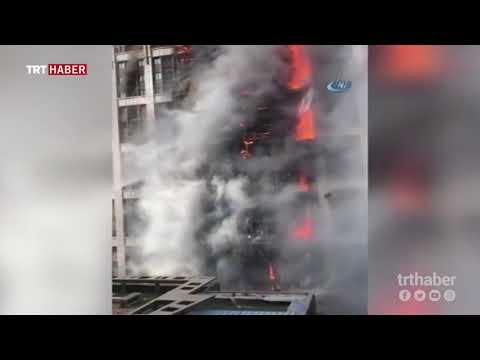 Çin’de 20 katlı bir bina alevler içinde kaldı