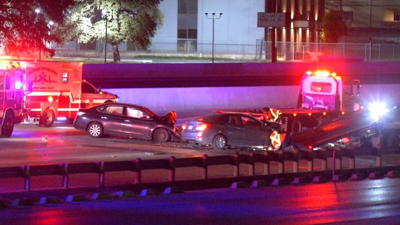 Wrong Way Driver Crashes Head On Into Sedan On Northwest Side Sapd
