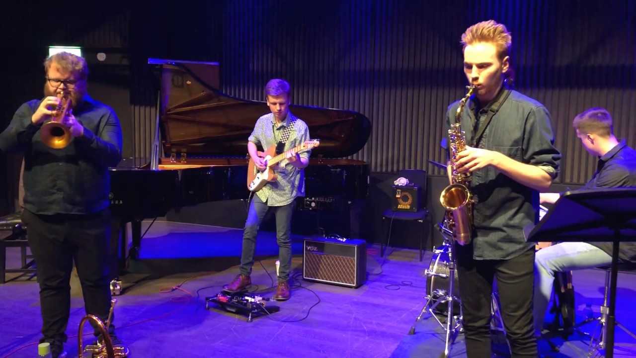 In Your Own Sweet Way [Covered by the Jez Franks Small Band] - YouTube