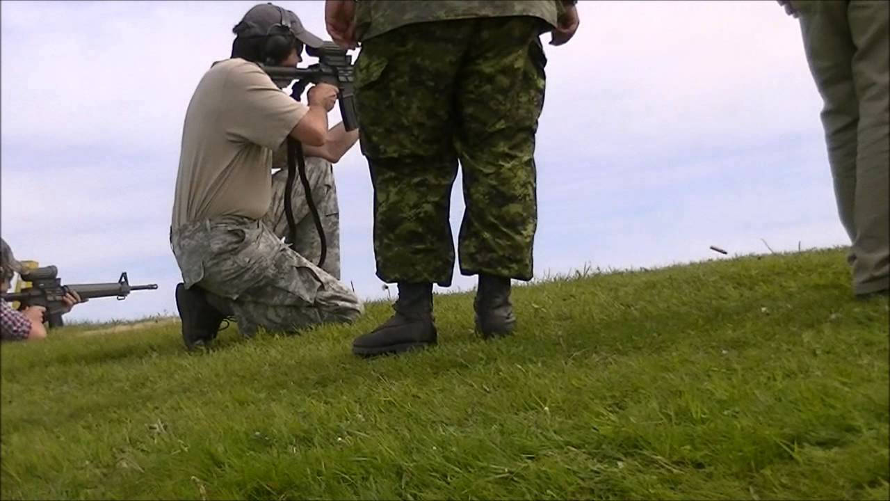 Firing a C7A2 Rifle - YouTube