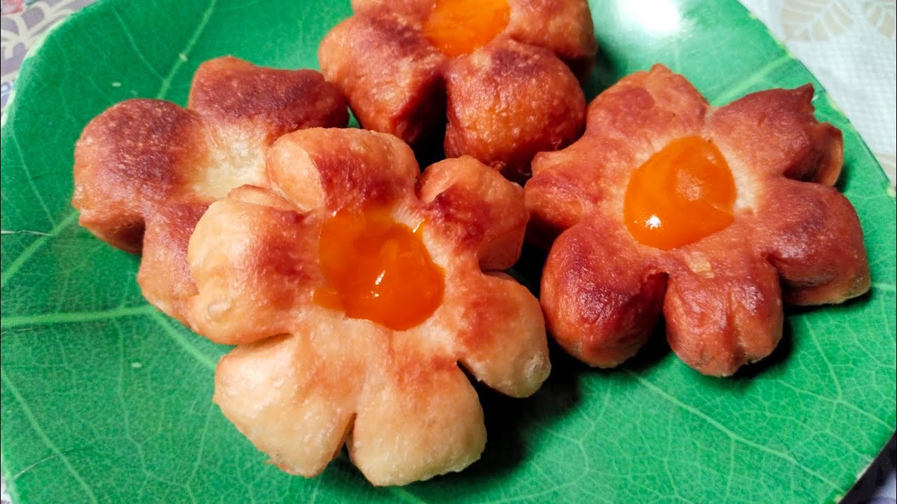 CEMILAN UNIK KUE BUNGA DENGAN TOPING SRIKAYA - YouTube