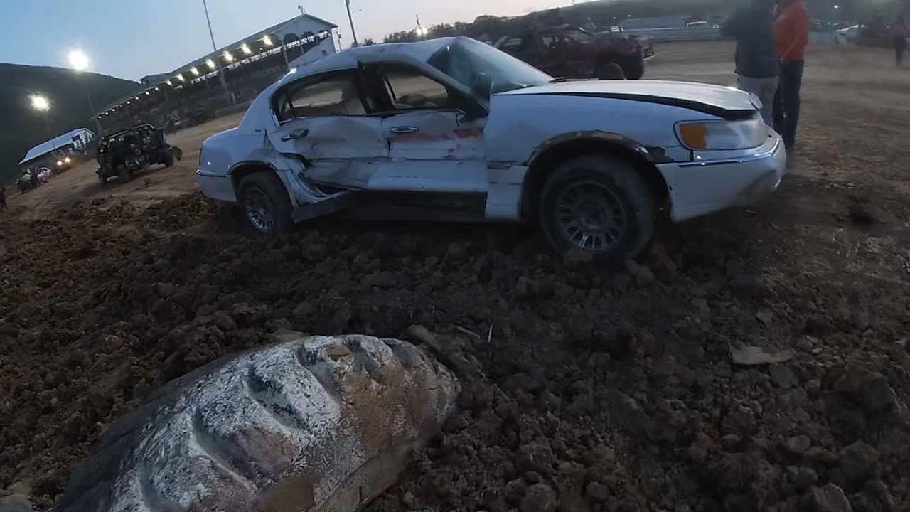 Deadman mercenary car carnage - YouTube