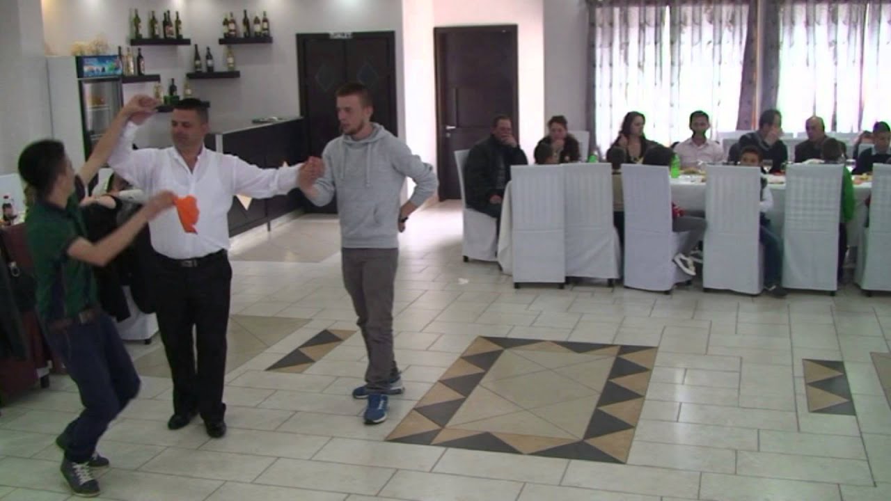 Valle pijanikut dhe osman taka - YouTube